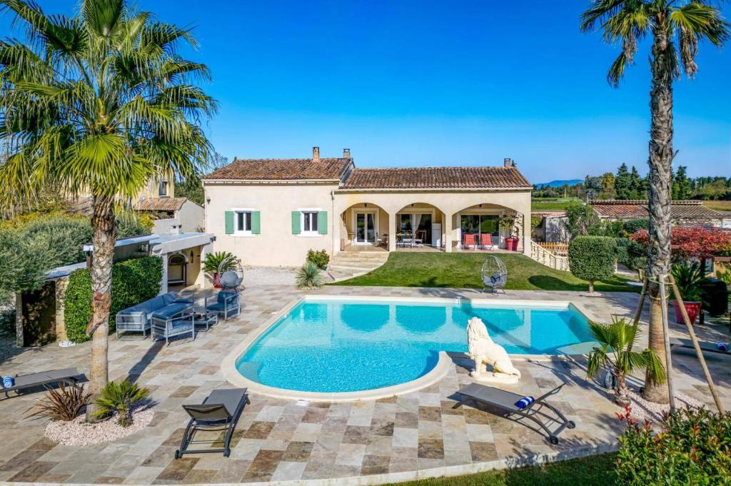 Villa Valleron by Villa Plus, Saint-Saturnin-les-Avignon (updated ...