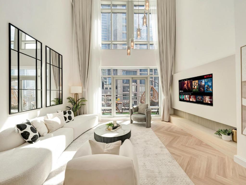 Kensington - Designer 3BR Loft Duplex Downtown, Dubai (updated prices 2026)