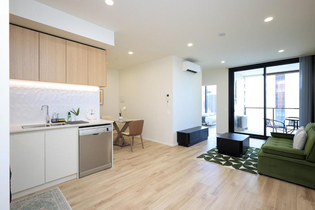 VTA - Modern 1BR Study City Apartment, Adelaide (updated prices 2026)