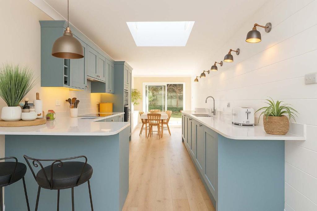Coastal Comfort for 6 Felpham Beach, Felpham (updated prices 2026)