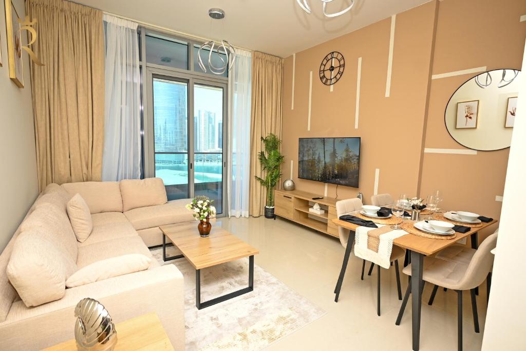 Modern Island Escape 1BR with Pool Access, Abu Dhabi (updated prices 2025)