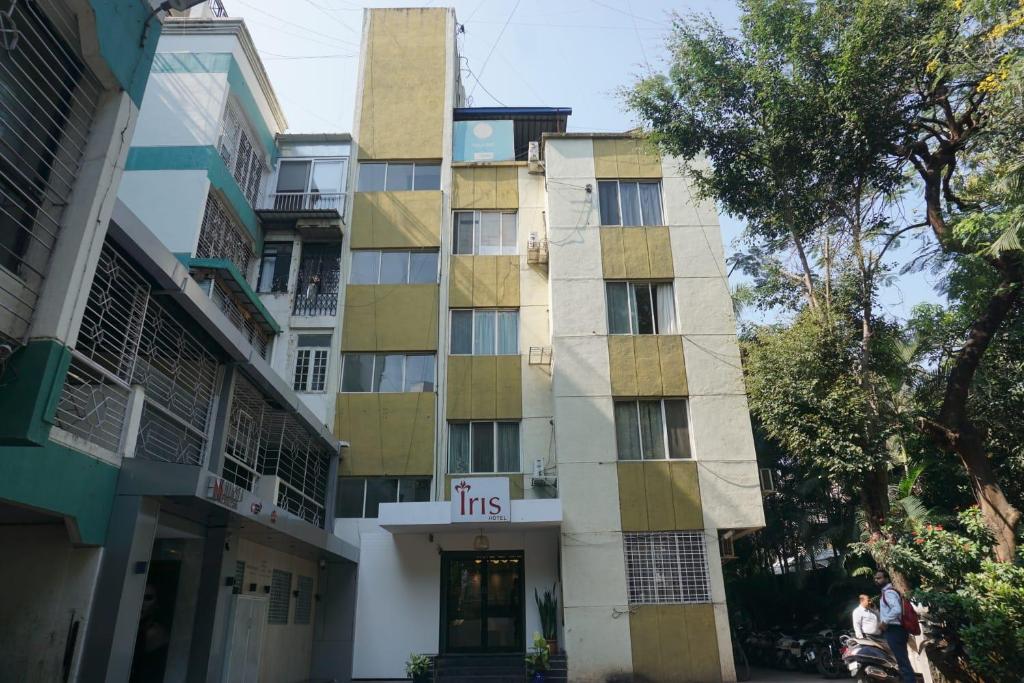 Hotel Iris, Pune (updated prices 2026)