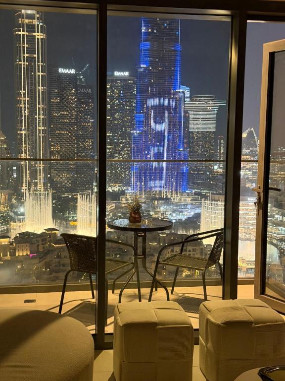 Full Burj Khalifa View, 3min Walk to Dubai Mall, 29th floor, Дубай ...