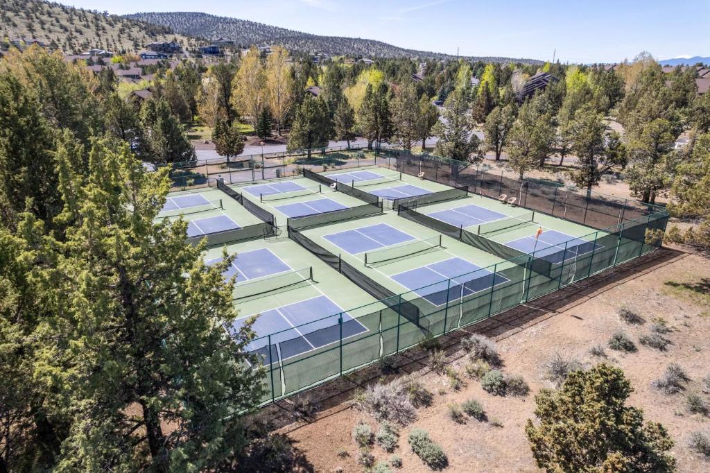 Enamored at Eagle Crest, Redmond की (2026 के लिए अपडेट हुई कीमत)