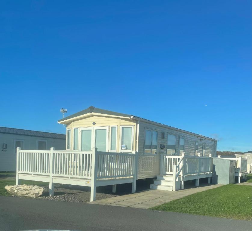 Static Caravan 8 Berth 3 bedrooms, ensuite Saltcoats, Ayrshire ...