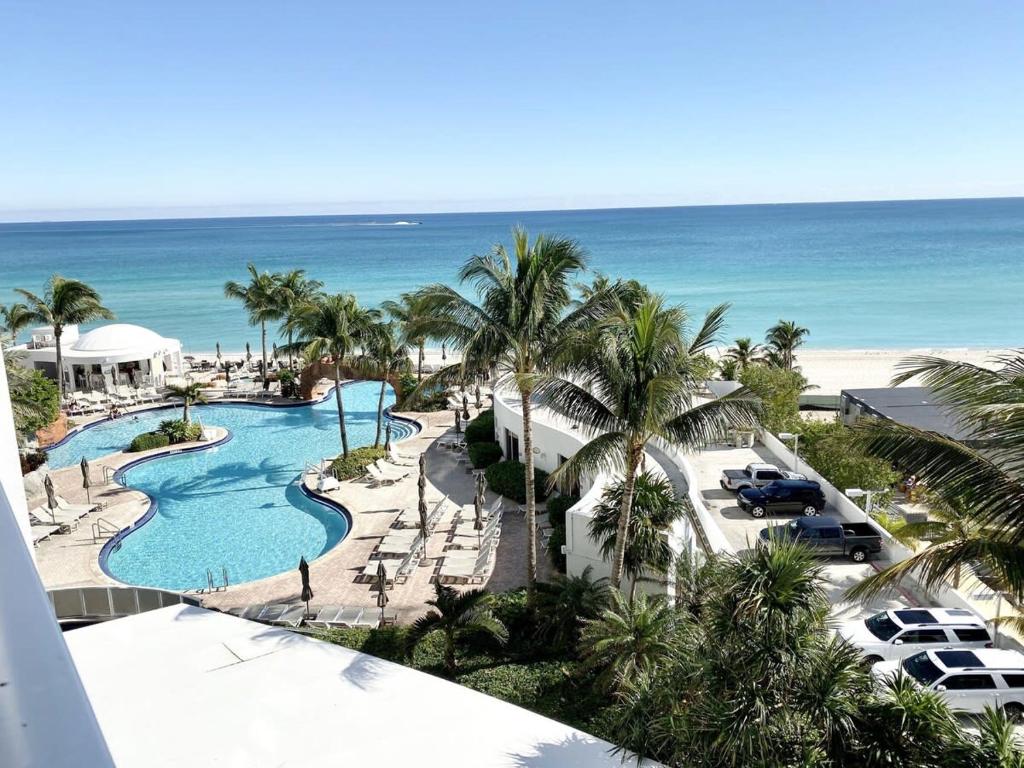 Trump International Resort by Zen Vacation Rentals, Miami Beach ...