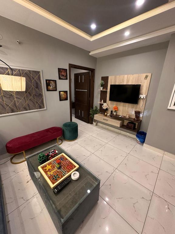 Modern 1BHK with Eifle Tower Balcony View, Lahore (updated prices 2025)