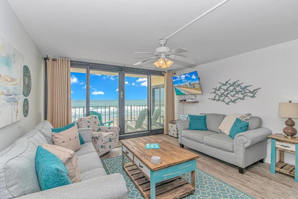 The Horizon East Resort Unit 104 with Direct Oceanfront Balcony, Myrtle ...