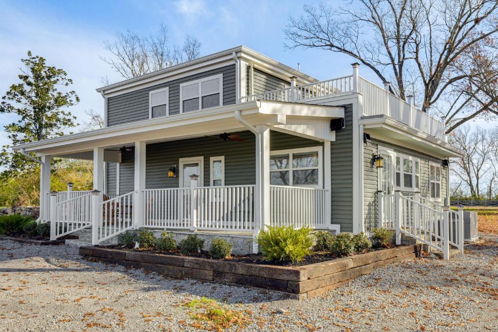 1 Block to Dtwn Lewisburg! Quiet Home with Decks, Lewisburg (aktualne ...