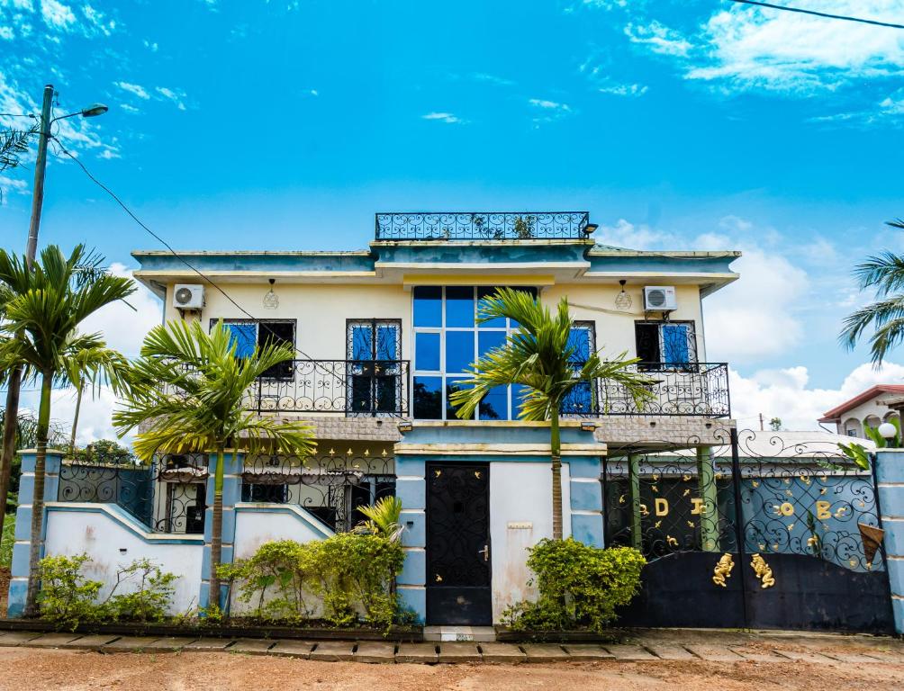 Djob Résidence kribi, Kofa (tarifs actualisés, 2026)