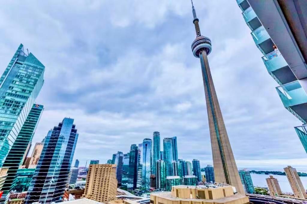 CN Tower and Rogers Centre View and Central Island Lake View, Toronto ...