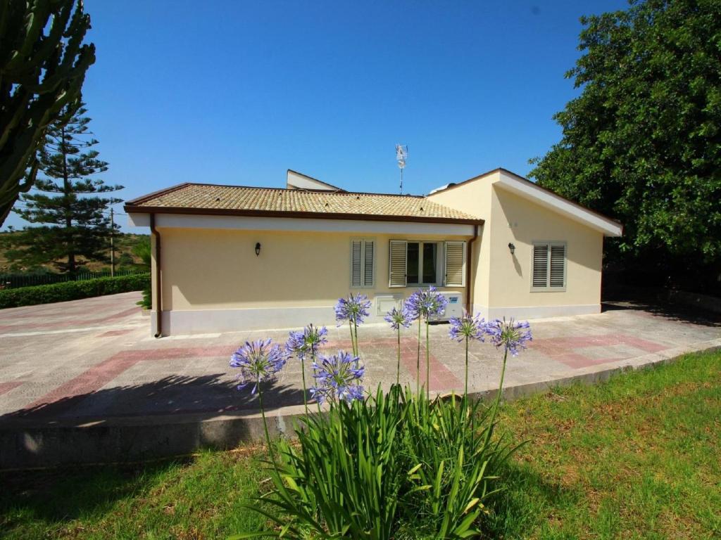 Holiday Home in Floridia with terrace, Solarino (updated prices 2025)
