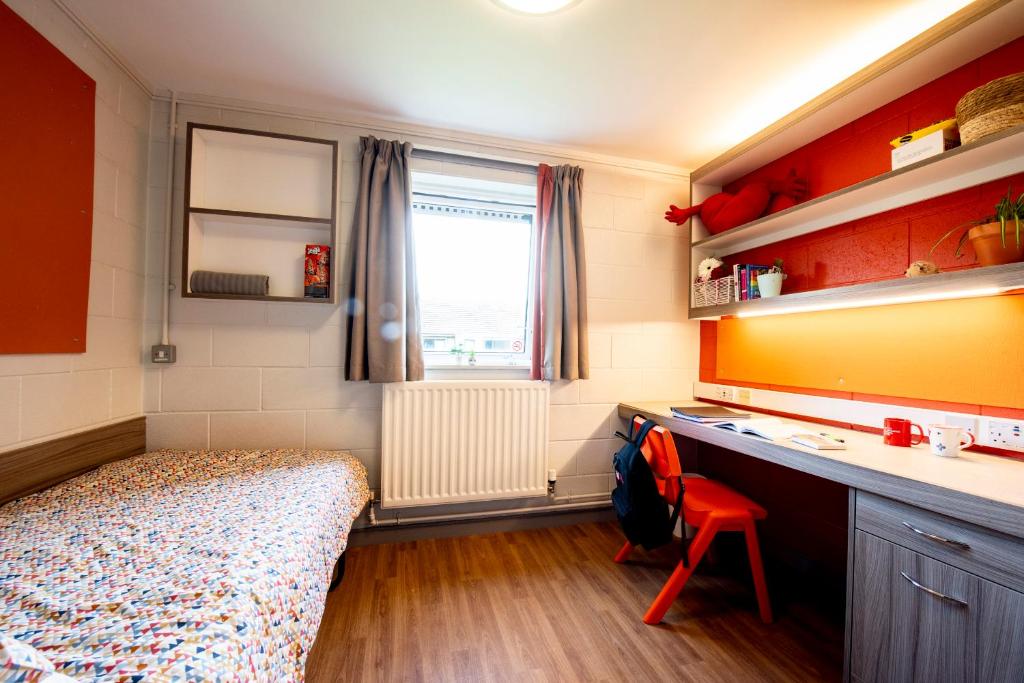 Queen's University Belfast - Elms BT9, Belfast (updated prices 2026)