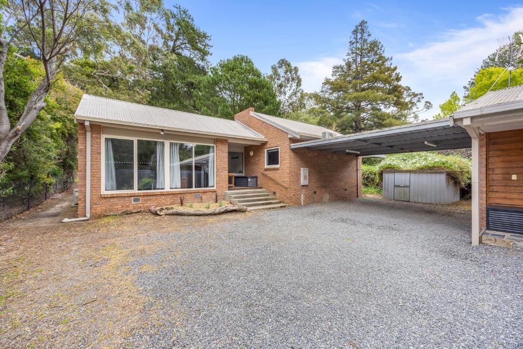 Kangaroo House, Halls Gap (updated prices 2026)