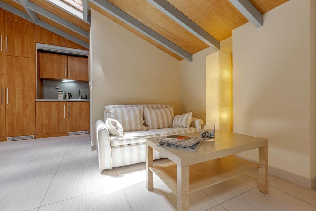 Sunny Skylight Loft!, Agios Rokkos (prezzi aggiornati per il 2026)