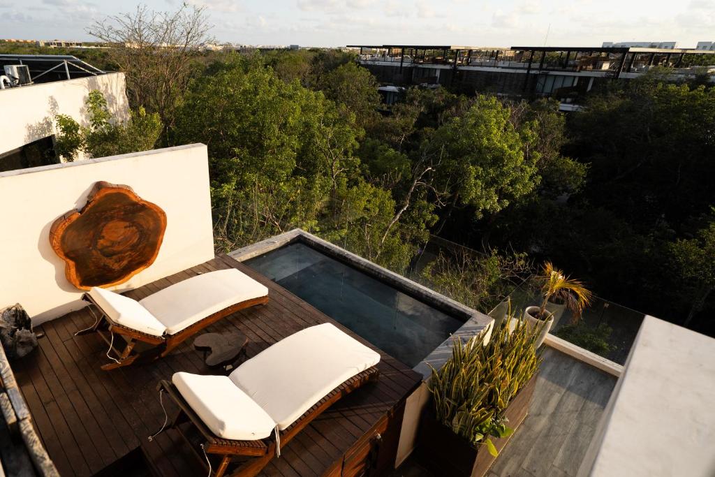 Luxury Penthouse with 3-level, 3240 sqft , Private Pool, Terrace and ...