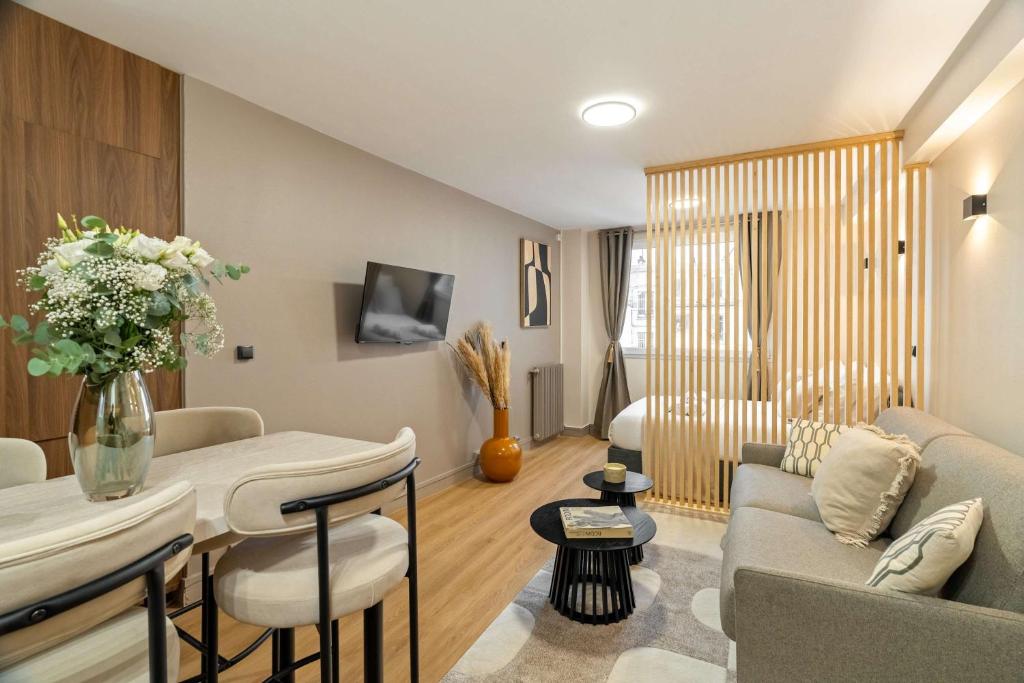 Montmartre studio with elevator access（パリ）：（最新料金：2025年）