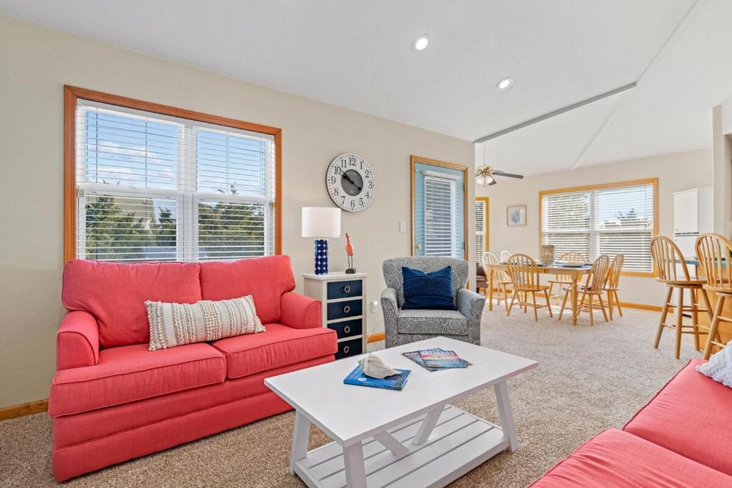 3 Bedrooms, Hot Tub, Fire Pit, and Pet Friendly, Salvo (tarifs ...