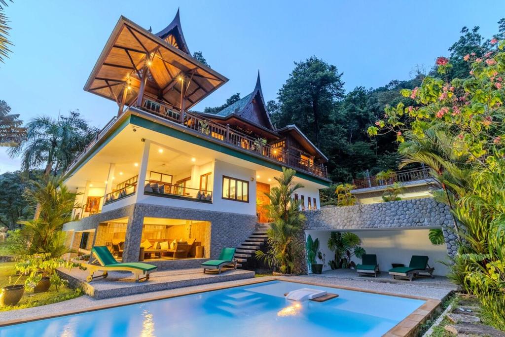 V89 6BR Timeless Design Huge Pool & Mountain View, Rawai Beach (updated ...