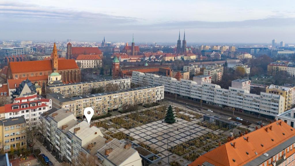 Plac Nowy Targ, Sun&Snow, Wrocław (aktualne ceny na rok 2026)