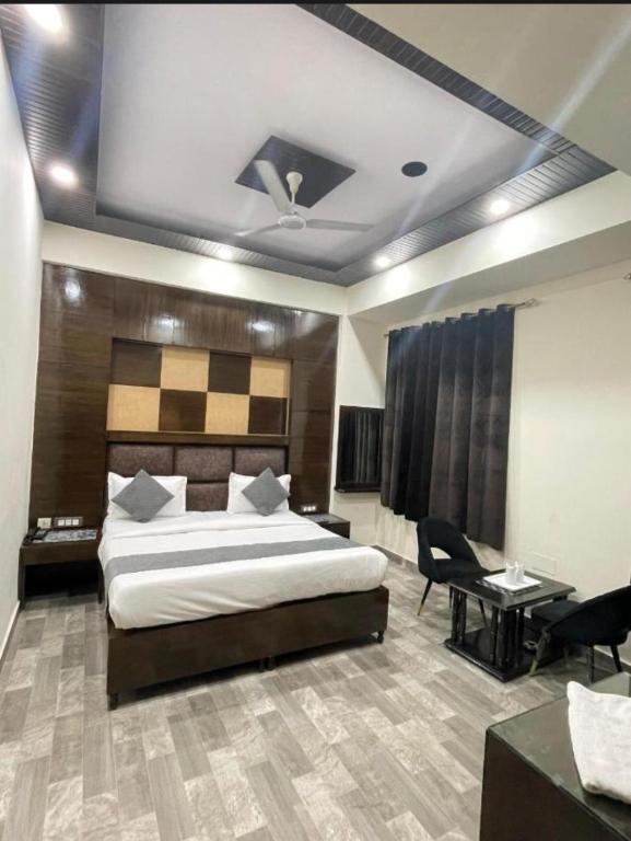 HOTEL S HOSPITALITY - Karol Bagh Metro & Ganga Ram Hospital, Nueva ...