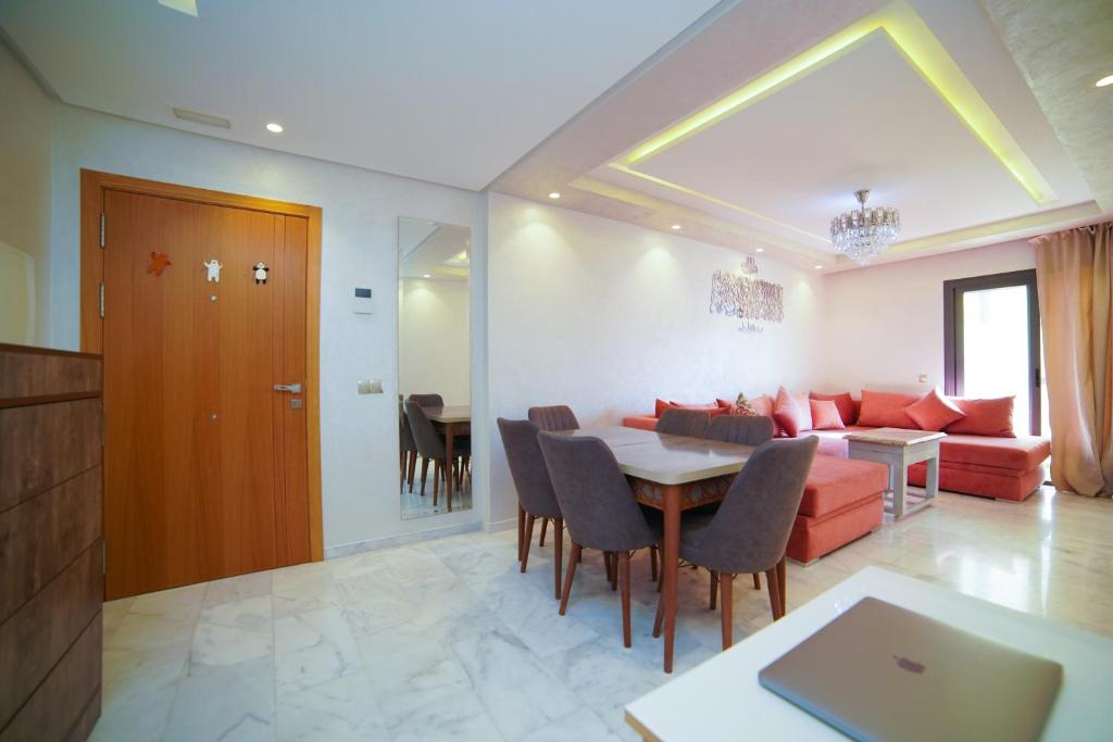 4th Floor Modern 1BR with Elevator and Balconies, Tangier (updated ...