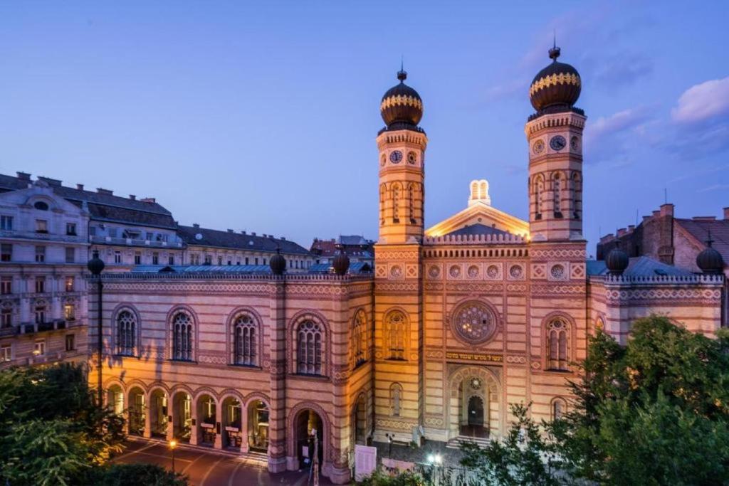 Synagogue astonishing view luxury suite free parking upon reservation ...
