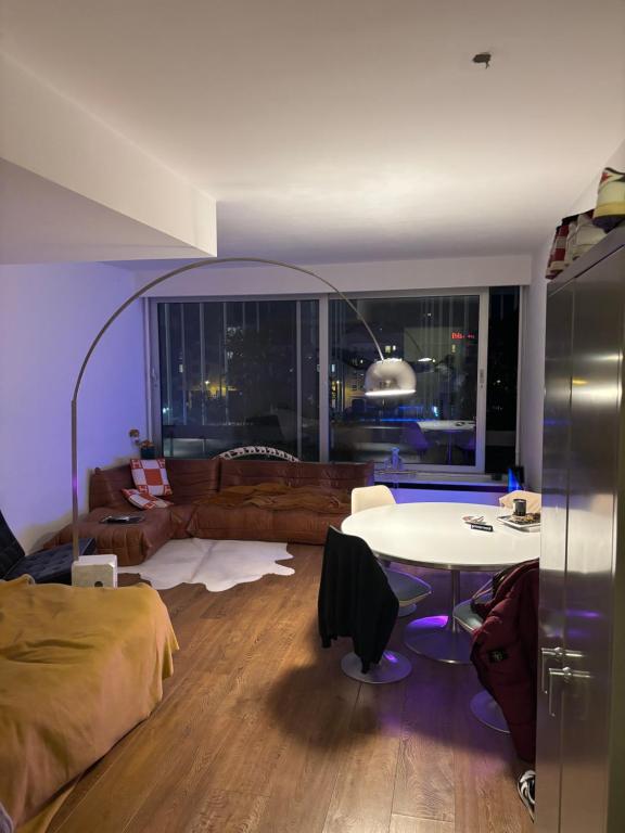 Design studio met hotel vibe, Amberes (precios actualizados en 2026)