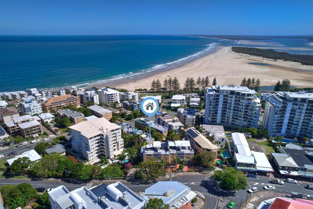 Oceanview Caloundra Apartment with Private Rooftop, Caloundra (updated ...