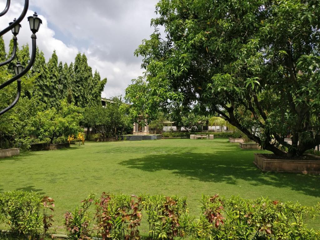 Pushp Vatika Resort & Lawns, Navi Mumbai (updated prices 2025)