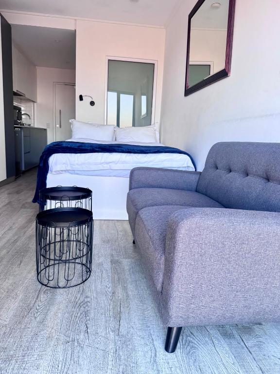 Modern Studio at 1 on Albert with Habour View, Kapské Město ...