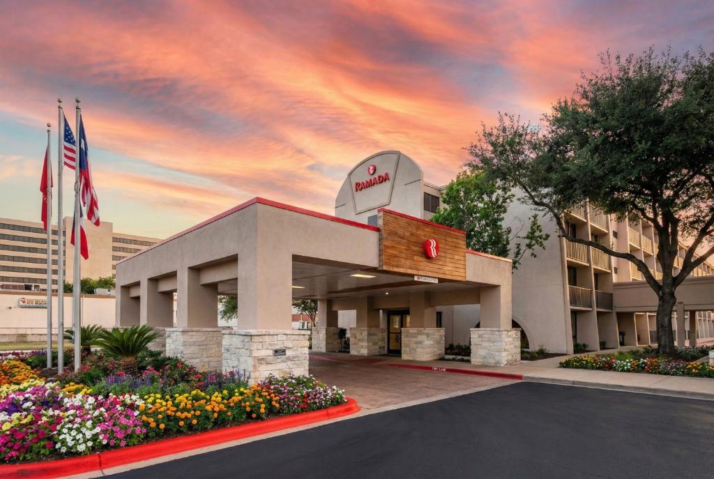 Ramada by Wyndham Austin South, Austin (updated prices 2026)