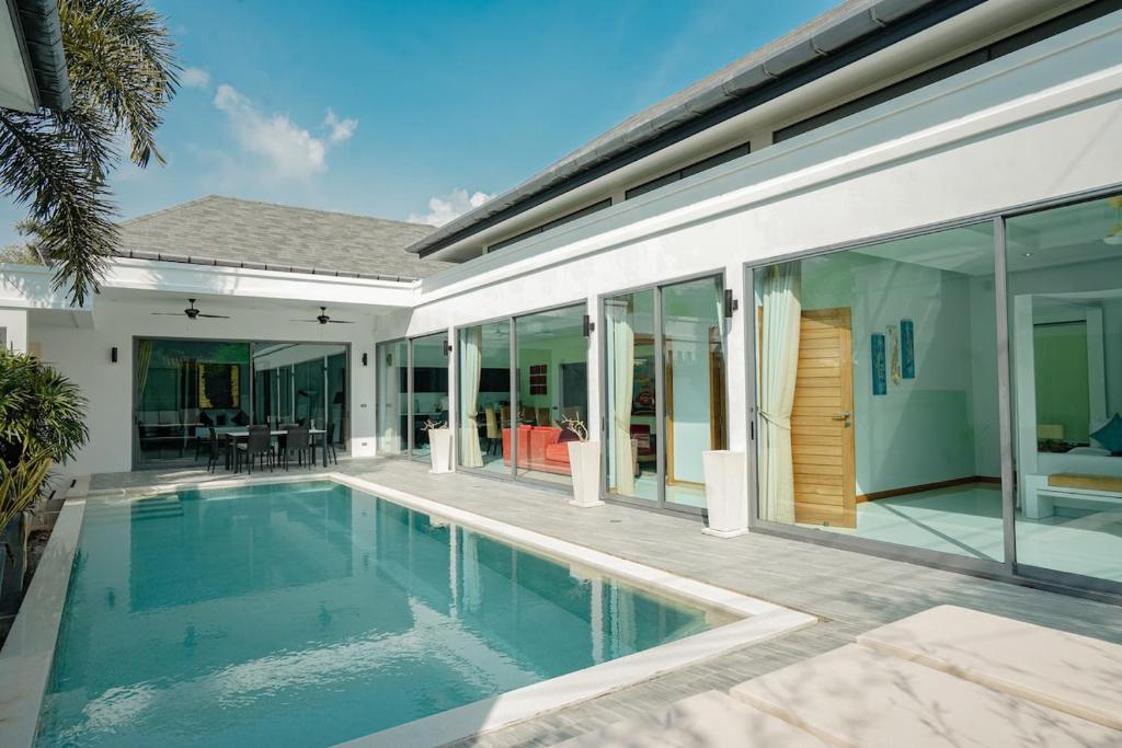 Villa Heaven - Peaceful 3 Bedroom Private Pool Villa, Ban Kata की (2026 ...
