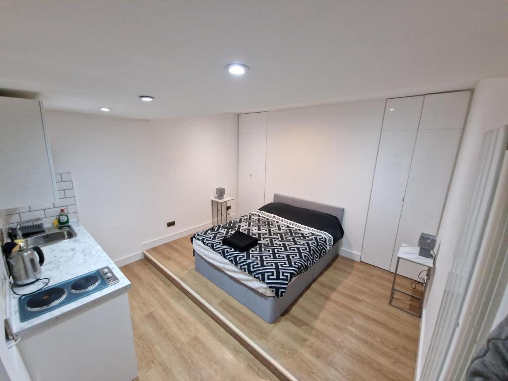 Cosy studio by Emirates Stadium 1 stop to Eurostar, Лондон (актуальные ...