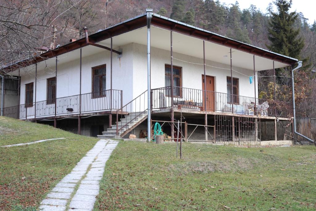 Likani Mountain View Family House, Borjomi (precios actualizados en 2026)