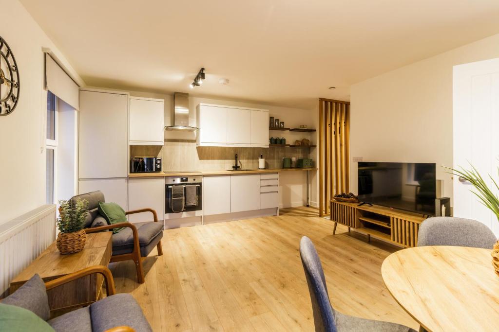 2 Bedroom Modern Home in Glasshoughton, Castleford (updated prices 2026)