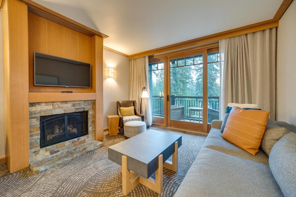 Hike and Golf Lodge Retreat at Suncadia Resort!, Roslyn (updated prices ...
