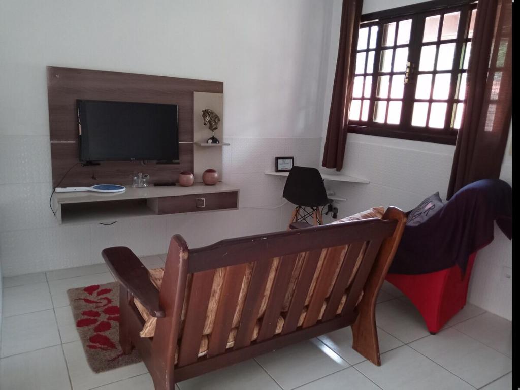 Cozy house with pool, between two beaches, Bertioga (updated prices 2026)
