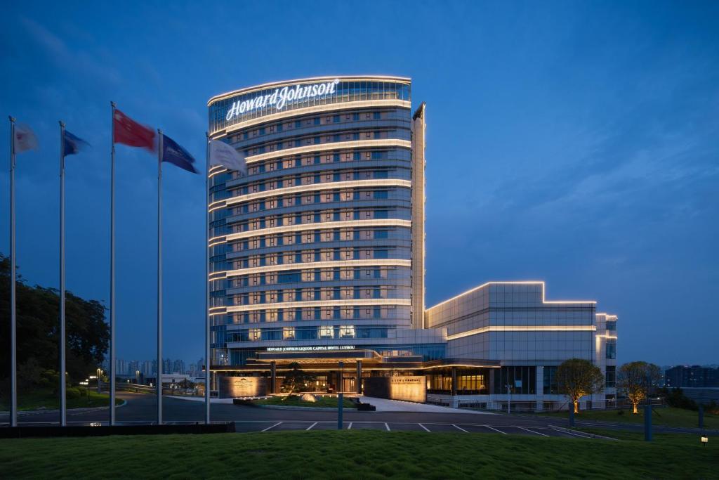 Howard Johnson Liquor Capital Hotel Luzhou, Luzhou (preços atualizados ...
