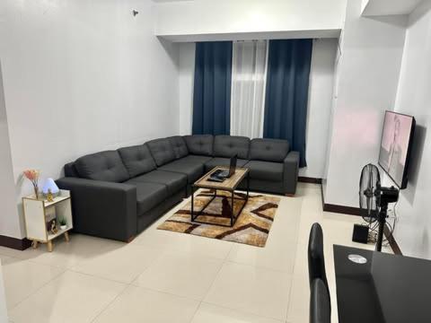 2 Bedroom Apartment with MRT LRT Access in Cubao, Manila (updated ...