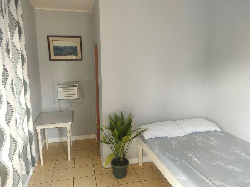 La Guerta Lodging House - Uno, Pintuyan (updated prices 2026)