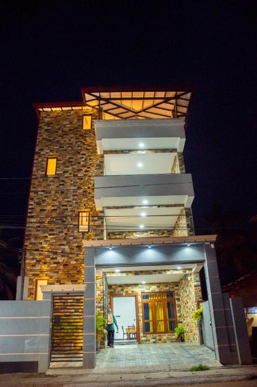 Sandy Beach Club, Negombo (precios actualizados 2026)