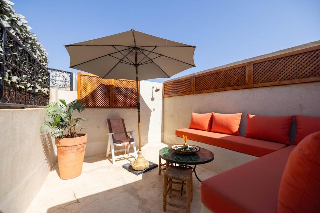Riad with Rooftop Terrace in Top Medina Location, Dar El Bacha ...