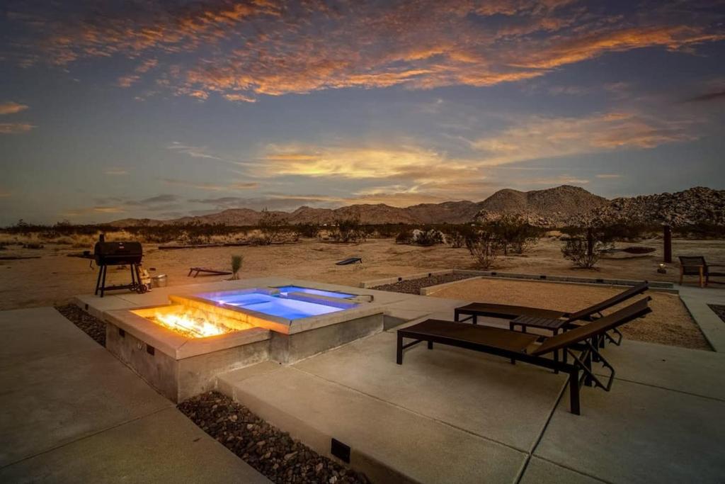 Marbella Lane - Moon Designer Home close to JTNP, Joshua Tree (prezzi ...