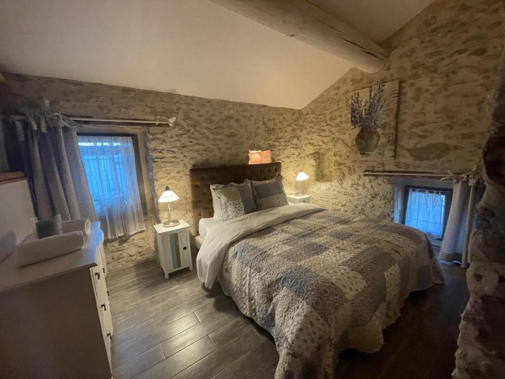 Domaine de la barbeirasse, Céreste (updated prices 2026)