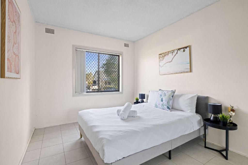 Well-Located 2BR Stay Near Auburn Station & Shops, Sydney (preços ...