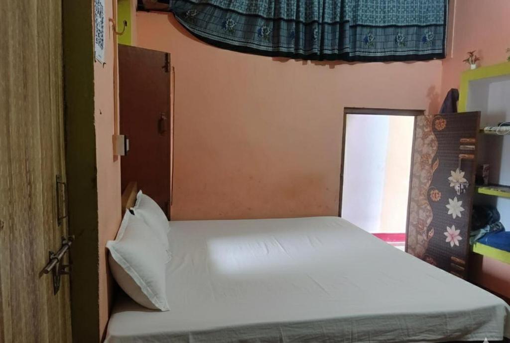 Sukh Dev Homestay, Madralalpur, Jalaun, Kadaura (tarifs actualisés, 2026)