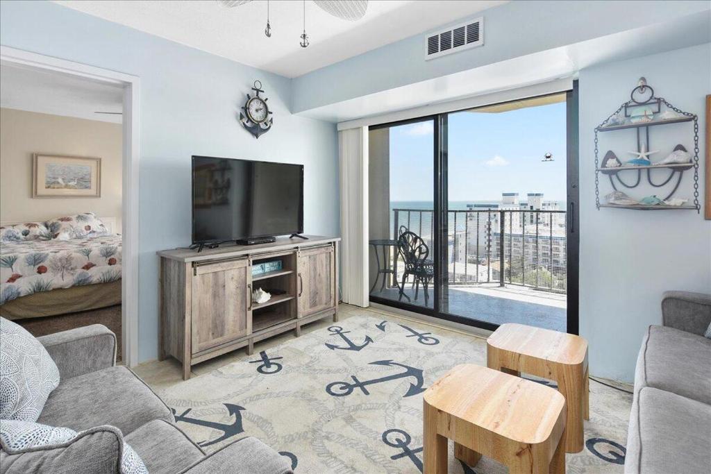 Fantastic Ocean View and Outdoor Pool, 1 Bedroom!, Ocean City (updated ...