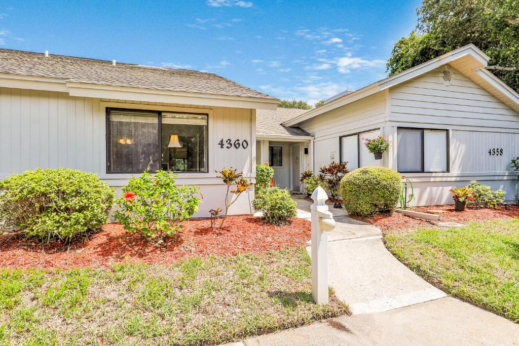 NSB 4360 Sea woods- After Dune Delight، Bottle Island (أسعار محدثة لعام ...