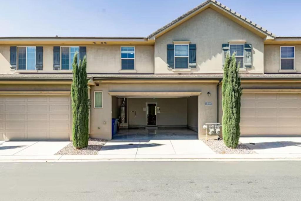 Desert Retreat by Pool and HotTub Near Sand Hollow, Washington (precios ...